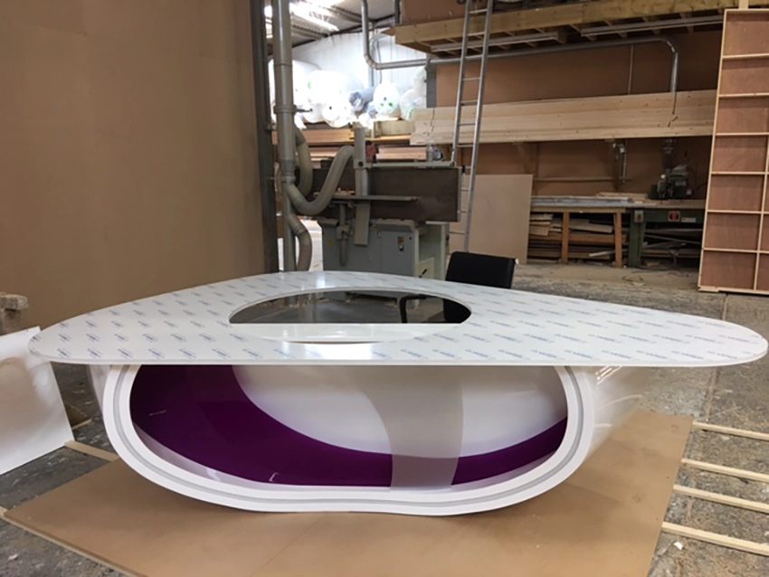 STUNNING TV NEWS DESKS | GIORDANO DESIGN